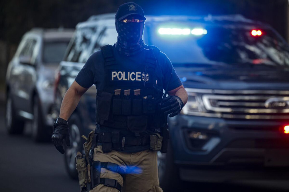 ICE Arrests Illegal Immigrant Driving 18-Wheeler With New York License ...